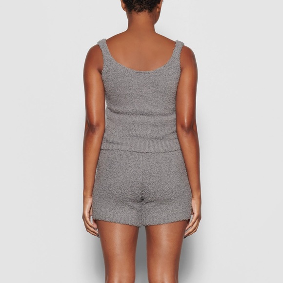 SKIMS | Shorts | Skims Cozy Knit Short In Smoke Size 4x5x New | Poshmark